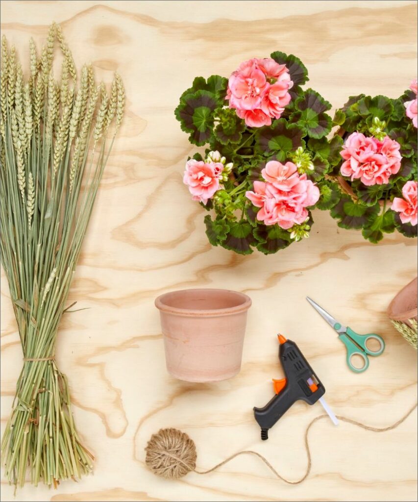 Floral scene-setters. Ideas for table and party decor featuring ...